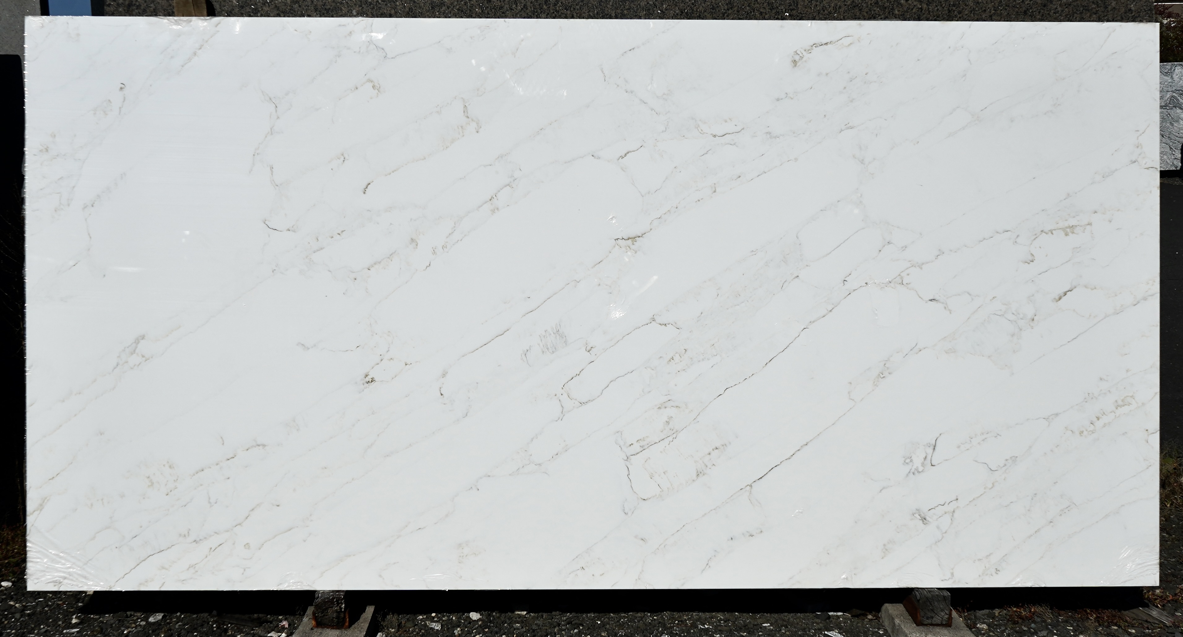 Stellar Quartz | Collection - Quartz Countertops